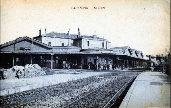 Bouches-du-Rhone and its Railways – Part 1 – Tarascon to Plan d’Orgon ...