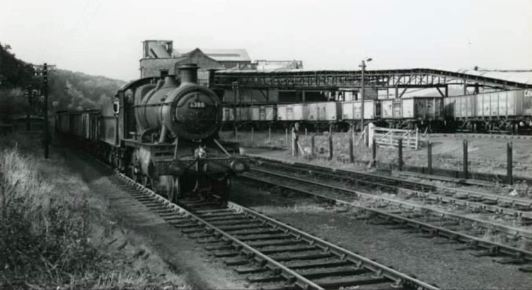 Railways Around Bridgnorth – Part 2 | Roger Farnworth