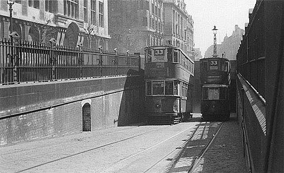 London Tramways – 1950, 1951 and 1952 | Roger Farnworth