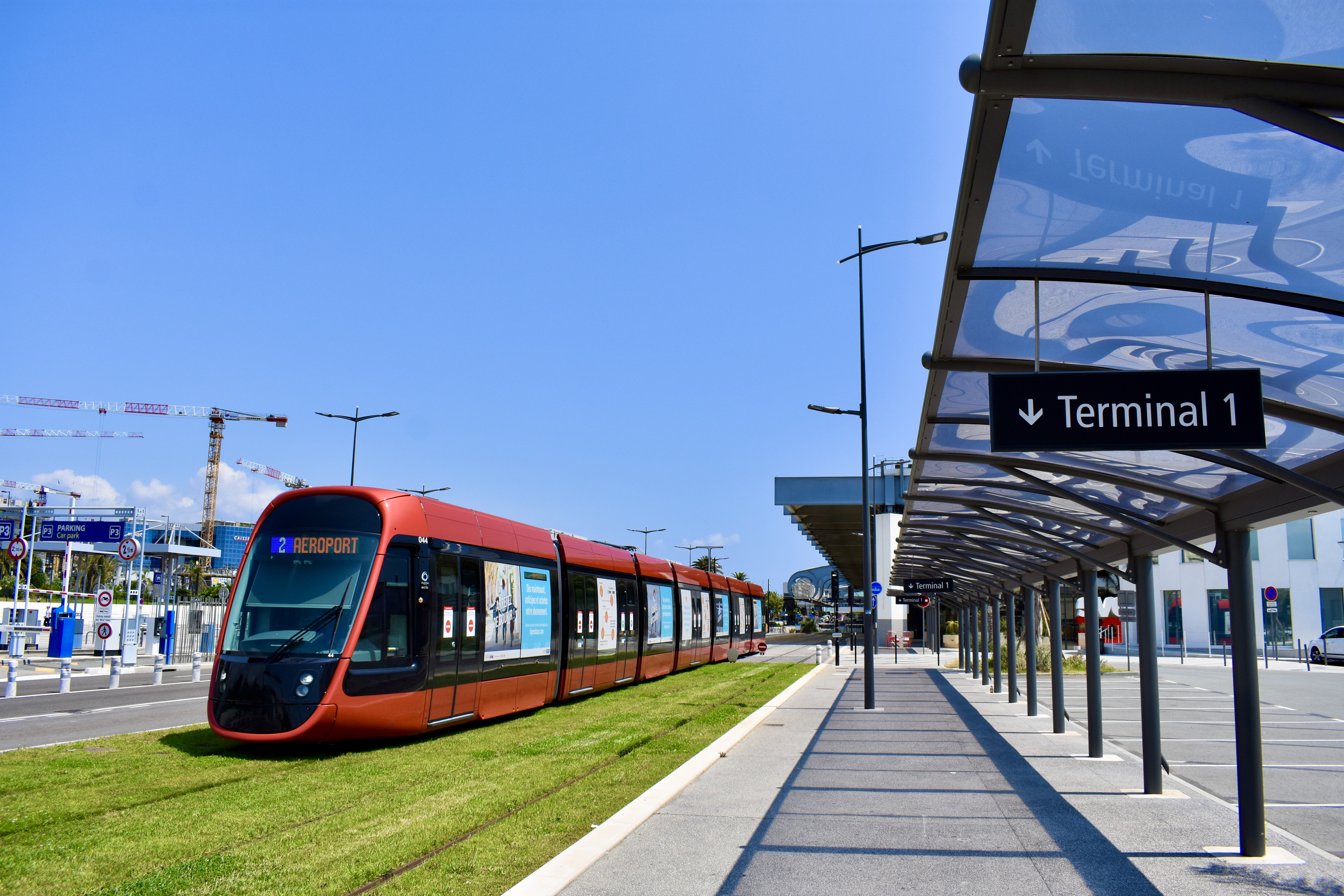 The Modern Tram Network in Nice 2023 | Roger Farnworth