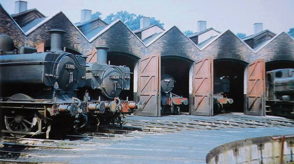 The Cornwall Minerals Railway – Part 2 – Par, its Harbour and St. Blazey Engine Shed | Roger ...